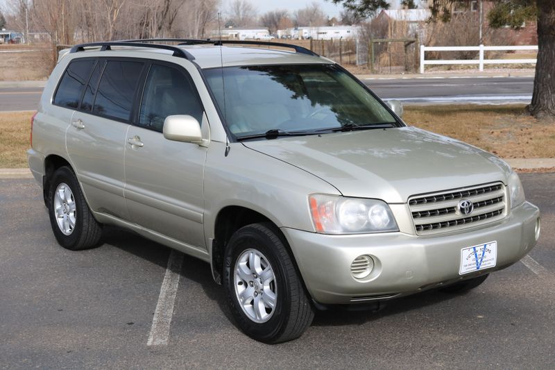 2003 Toyota Highlander Photos