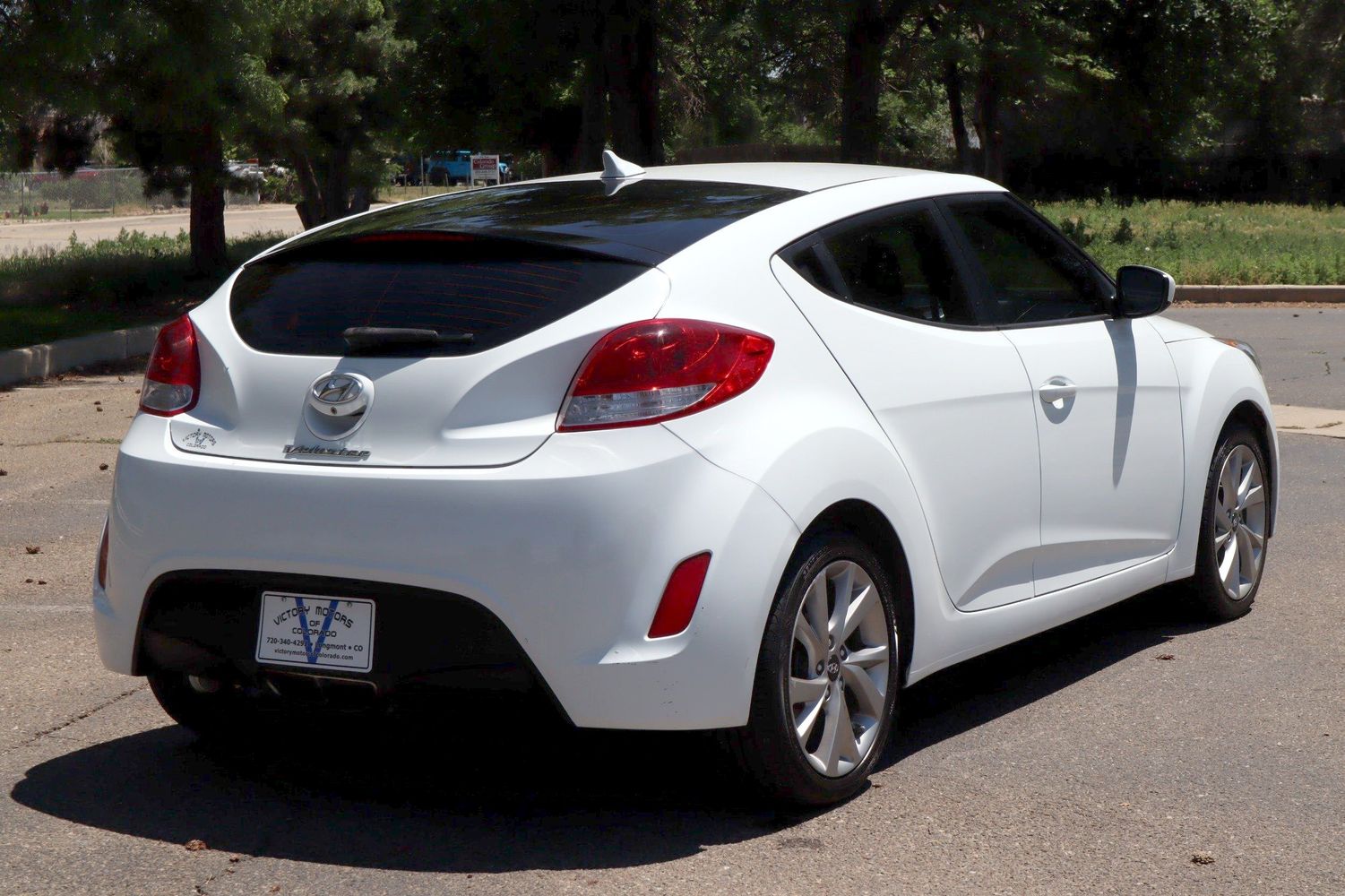 2016 Hyundai Veloster Base | Victory Motors of Colorado