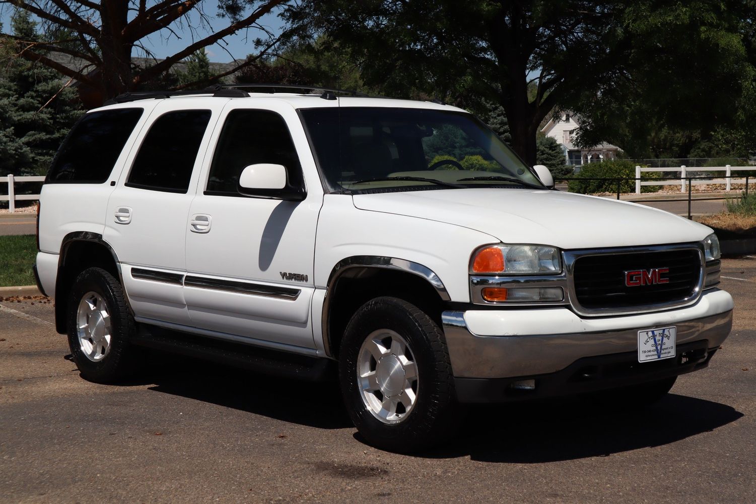2004 GMC Yukon SLT | Victory Motors of Colorado