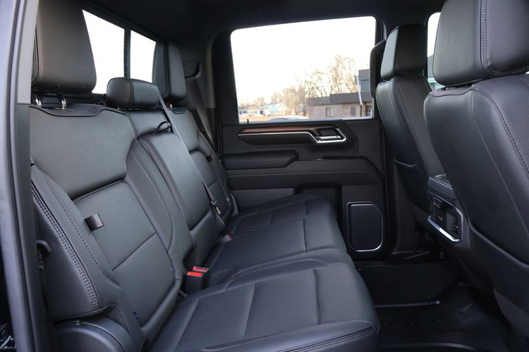 2024 GMC Sierra 2500HD Denali | Victory Motors of Colorado