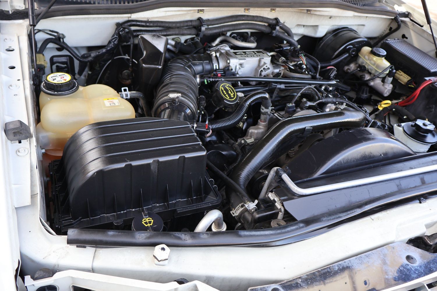 2004 Ford Explorer Limited | Victory Motors of Colorado