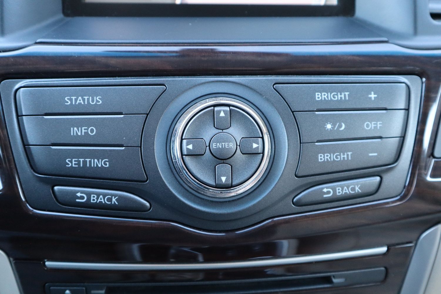 2014 Nissan Pathfinder SL | Victory Motors of Colorado