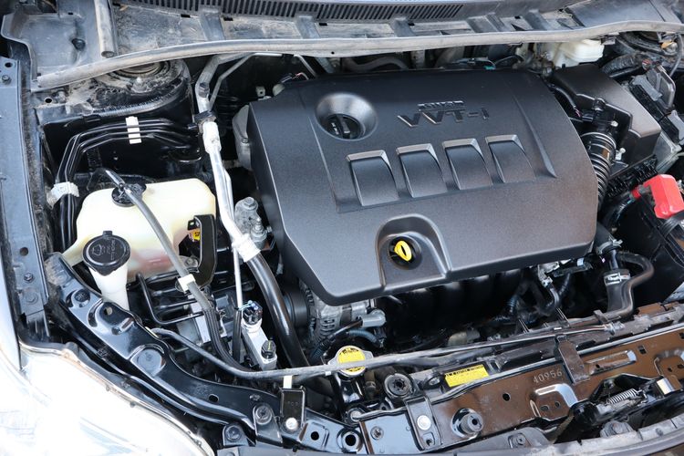 2012 Toyota Corolla LE | Victory Motors of Colorado