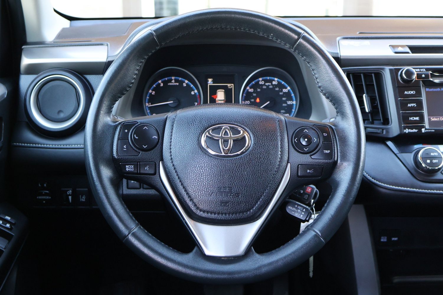 2017 Toyota RAV4 XLE | Victory Motors of Colorado