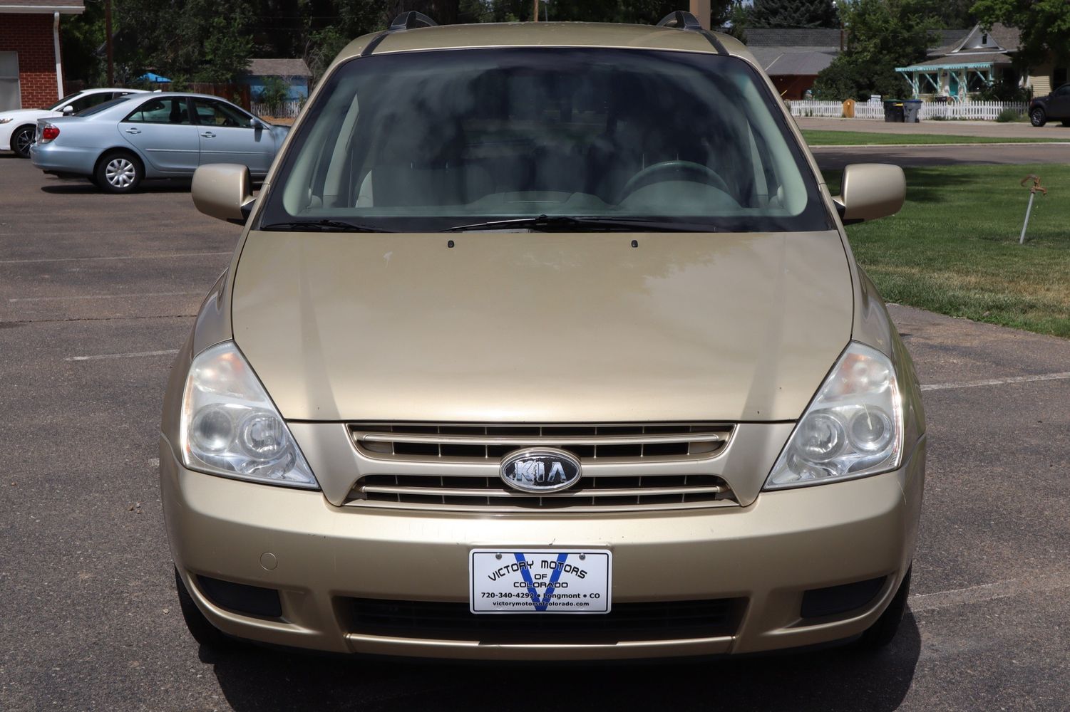 2010 Kia Sedona LX | Victory Motors of Colorado