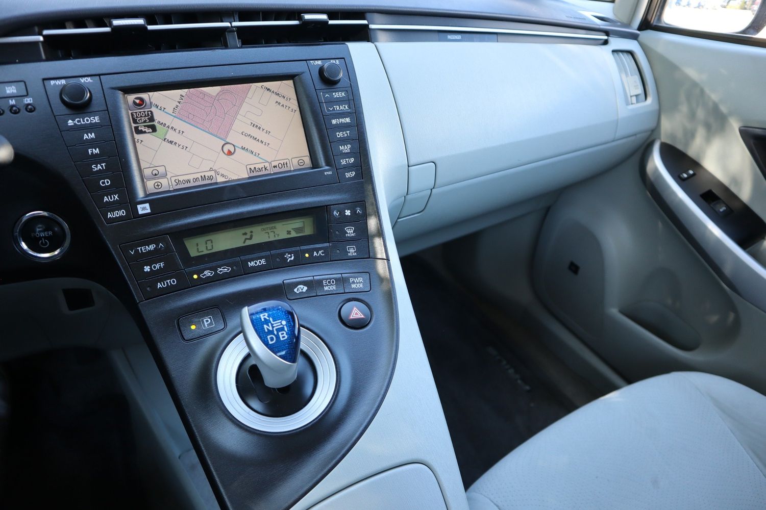 2010 Toyota Prius V | Victory Motors of Colorado