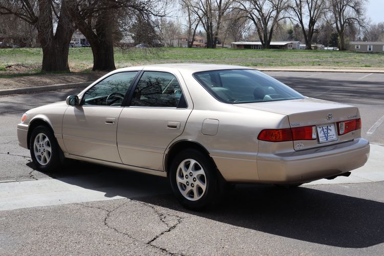 2000 Toyota Camry LE V6 | Victory Motors of Colorado