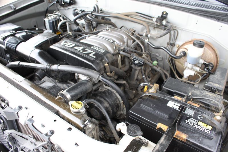 2002 Toyota Sequoia Photos