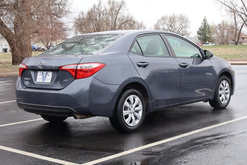 2016 Toyota Corolla Photos