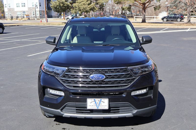 2022 Ford Explorer Photos