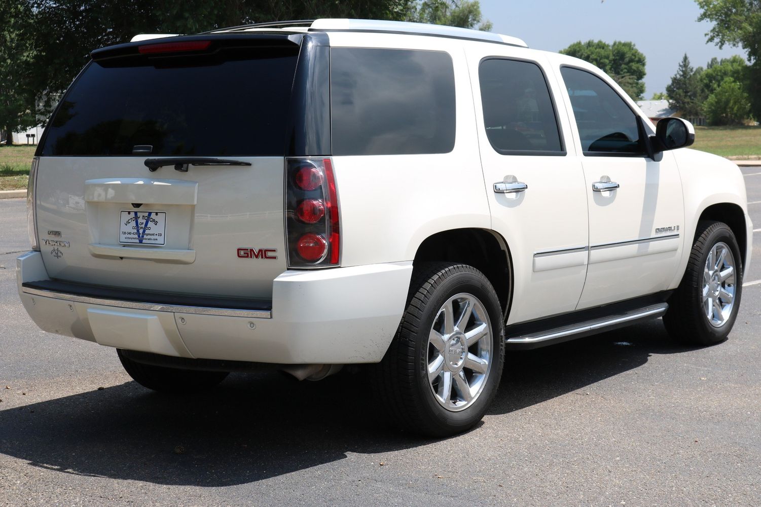 2009 GMC Yukon Denali | Victory Motors of Colorado