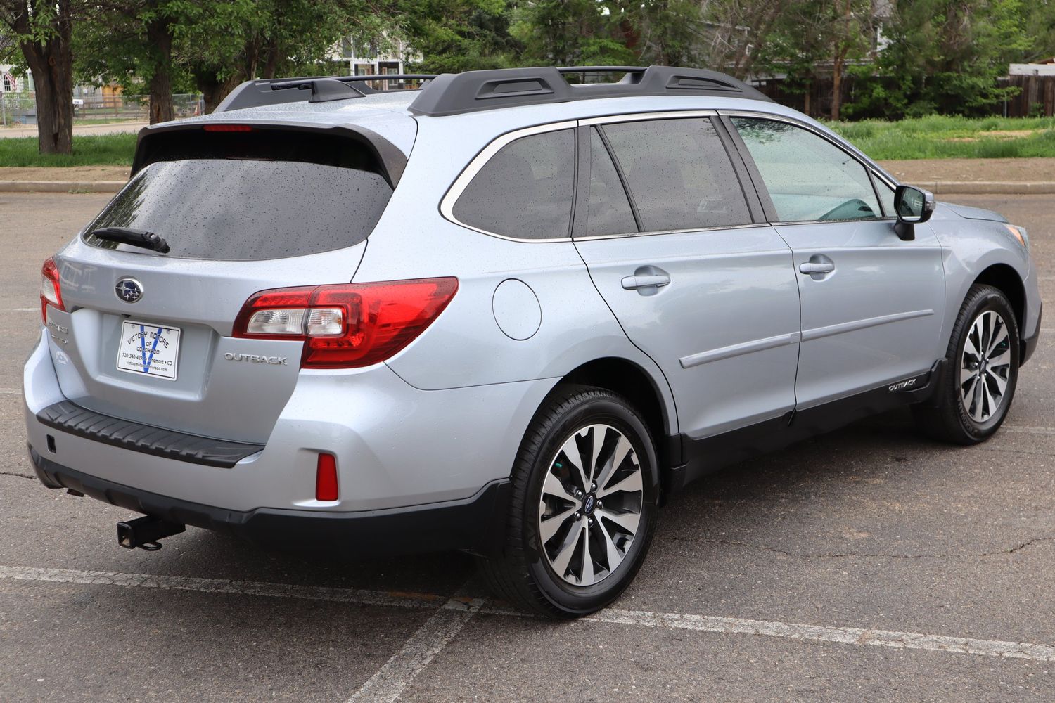 2016 Subaru Outback 2.5i Limited | Victory Motors of Colorado