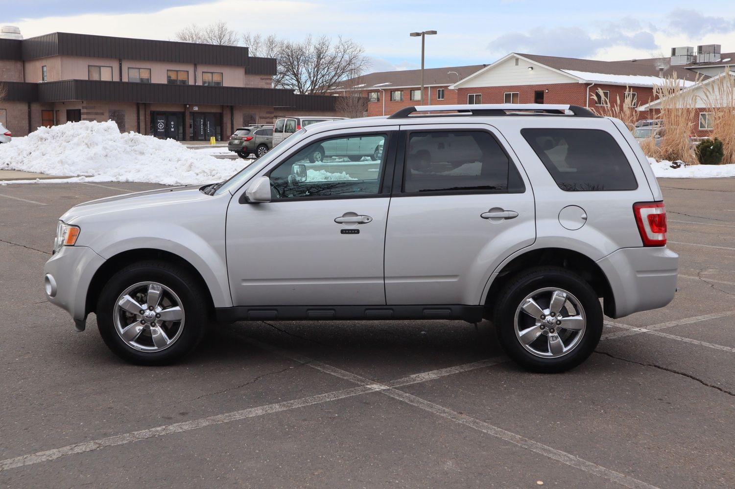 2009 Ford Escape Limited | Victory Motors of Colorado