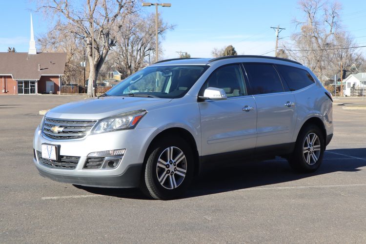 2016 Chevrolet Traverse LT | Victory Motors of Colorado