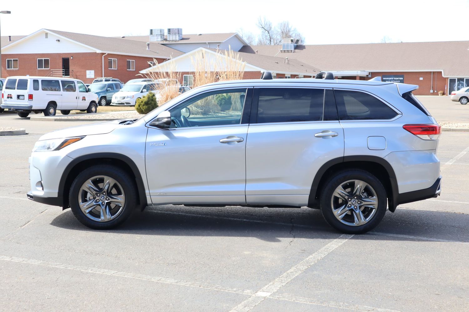 2017 Toyota Highlander Hybrid Limited | Victory Motors of Colorado