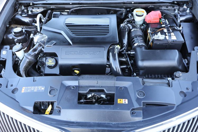 2013 Lincoln MKS EcoBoost | Victory Motors of Colorado