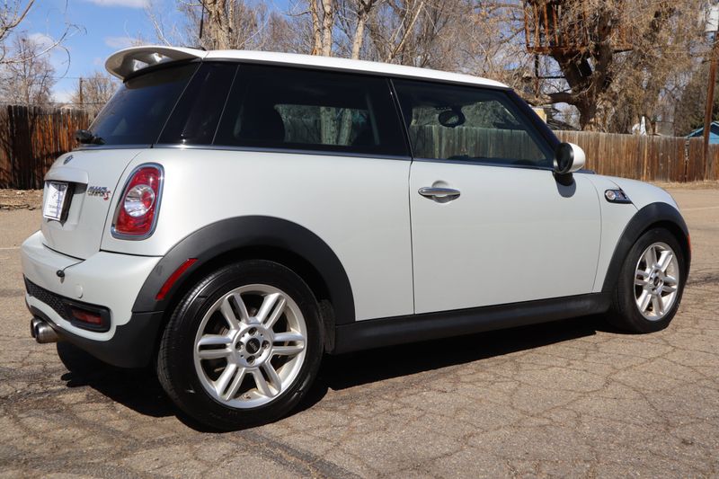 2012 MINI Cooper Hardtop Photos