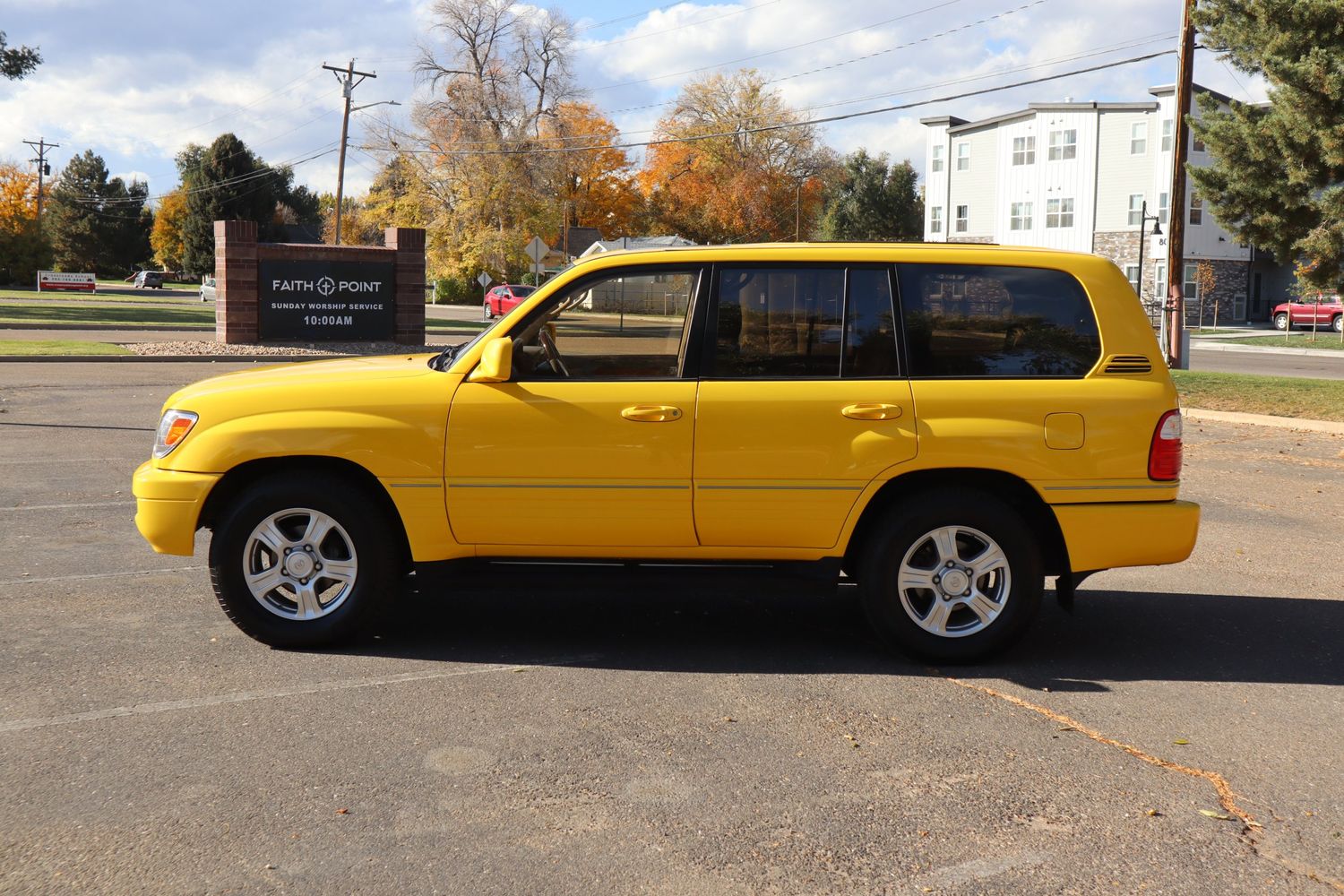 2001 Lexus LX 470 Base | Victory Motors of Colorado