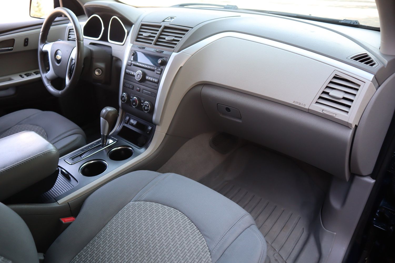 2012 Chevrolet Traverse LT | Victory Motors of Colorado