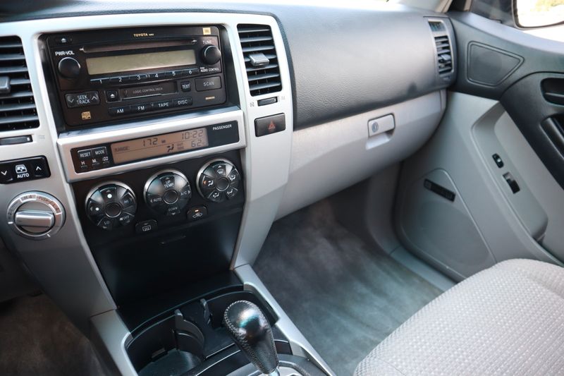 2004 Toyota 4Runner Photos