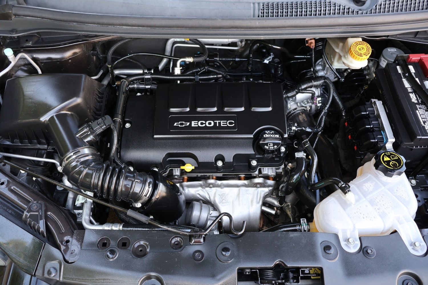 2015 Chevrolet Sonic LT Auto | Victory Motors of Colorado