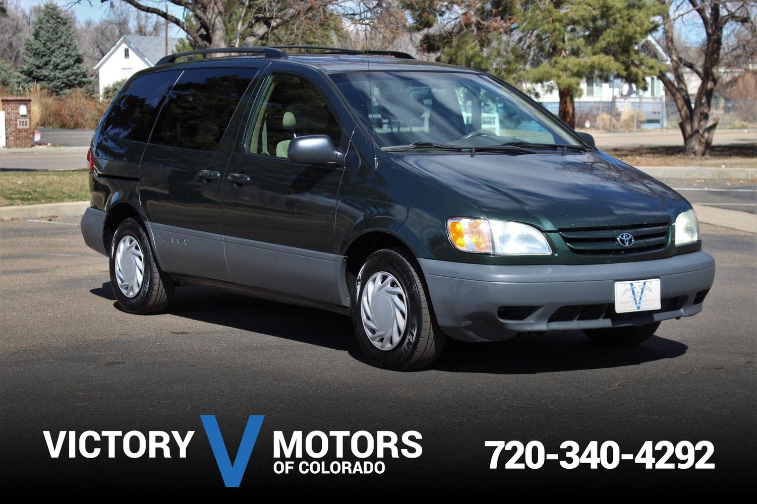 2003 Toyota Sienna LE | Victory Motors of Colorado