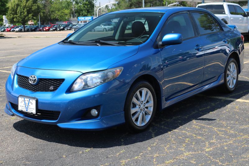 2009 Toyota Corolla Photos