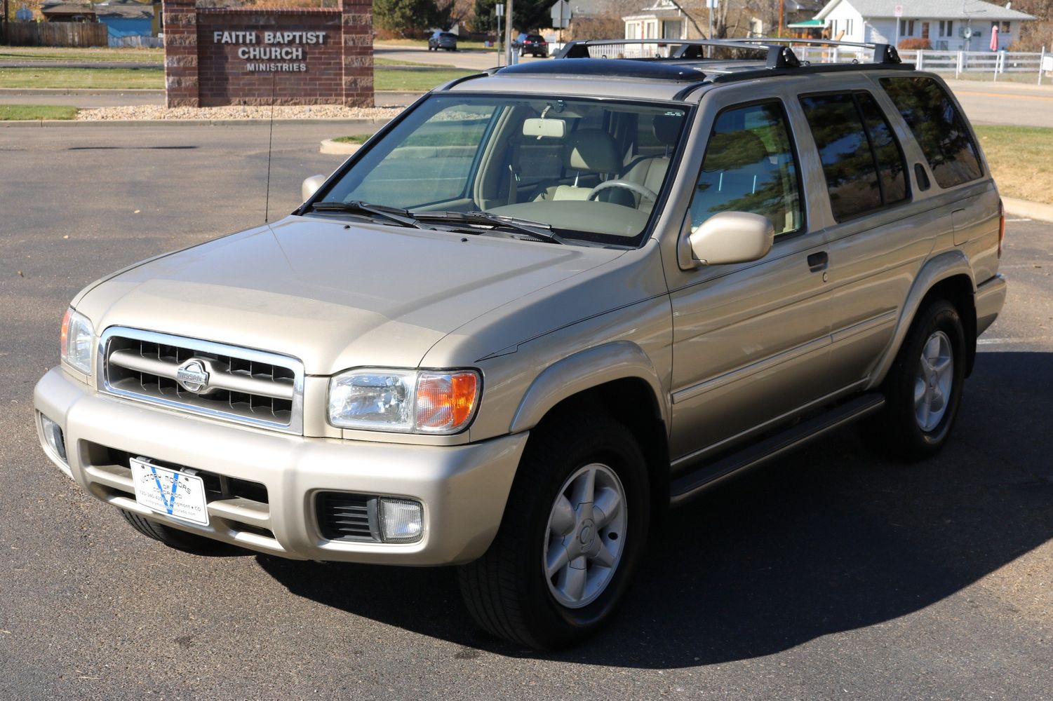 2001 Nissan Pathfinder LE | Victory Motors of Colorado