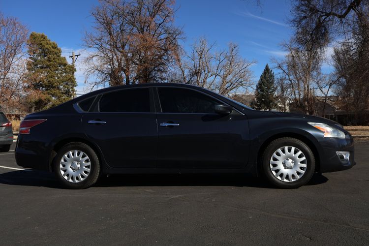 2015 Nissan Altima 2.5 S | Victory Motors of Colorado