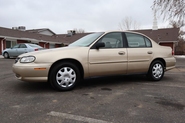 2004 Chevrolet Classic Base | Victory Motors of Colorado