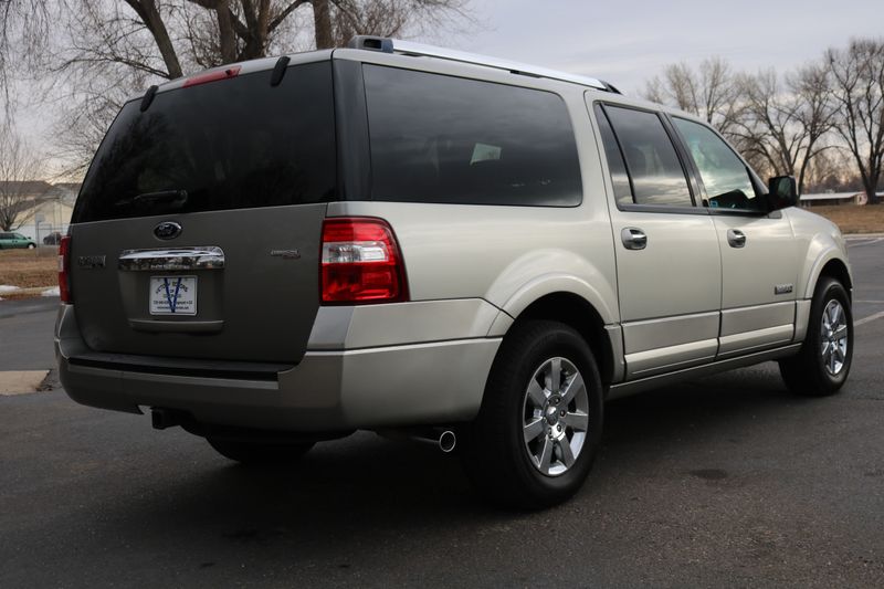 2008 Ford Expedition Photos