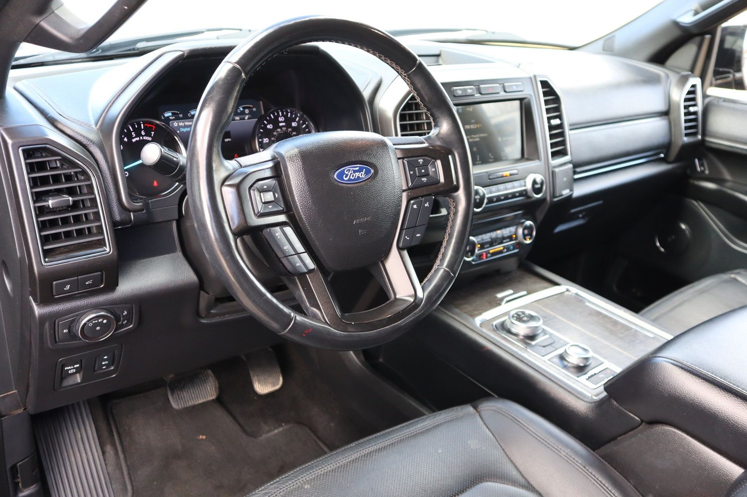 2018 Ford Expedition MAX Limited | Victory Motors of Colorado