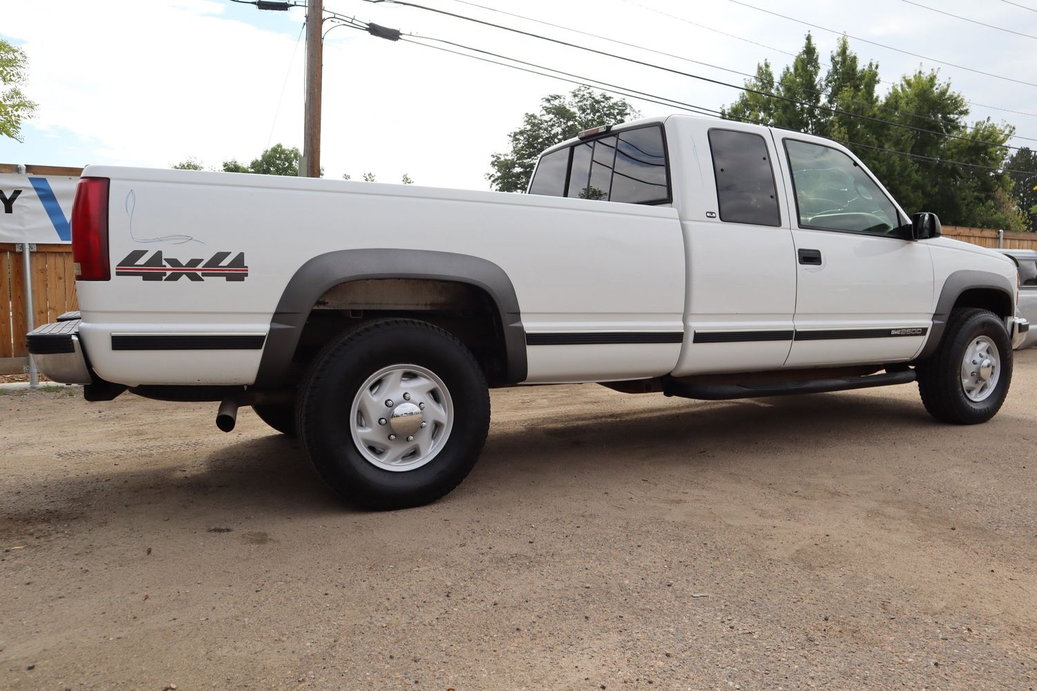 1998 GMC Sierra 2500 SL | Victory Motors of Colorado