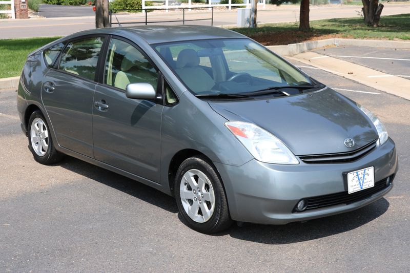 2005 Toyota Prius Photos