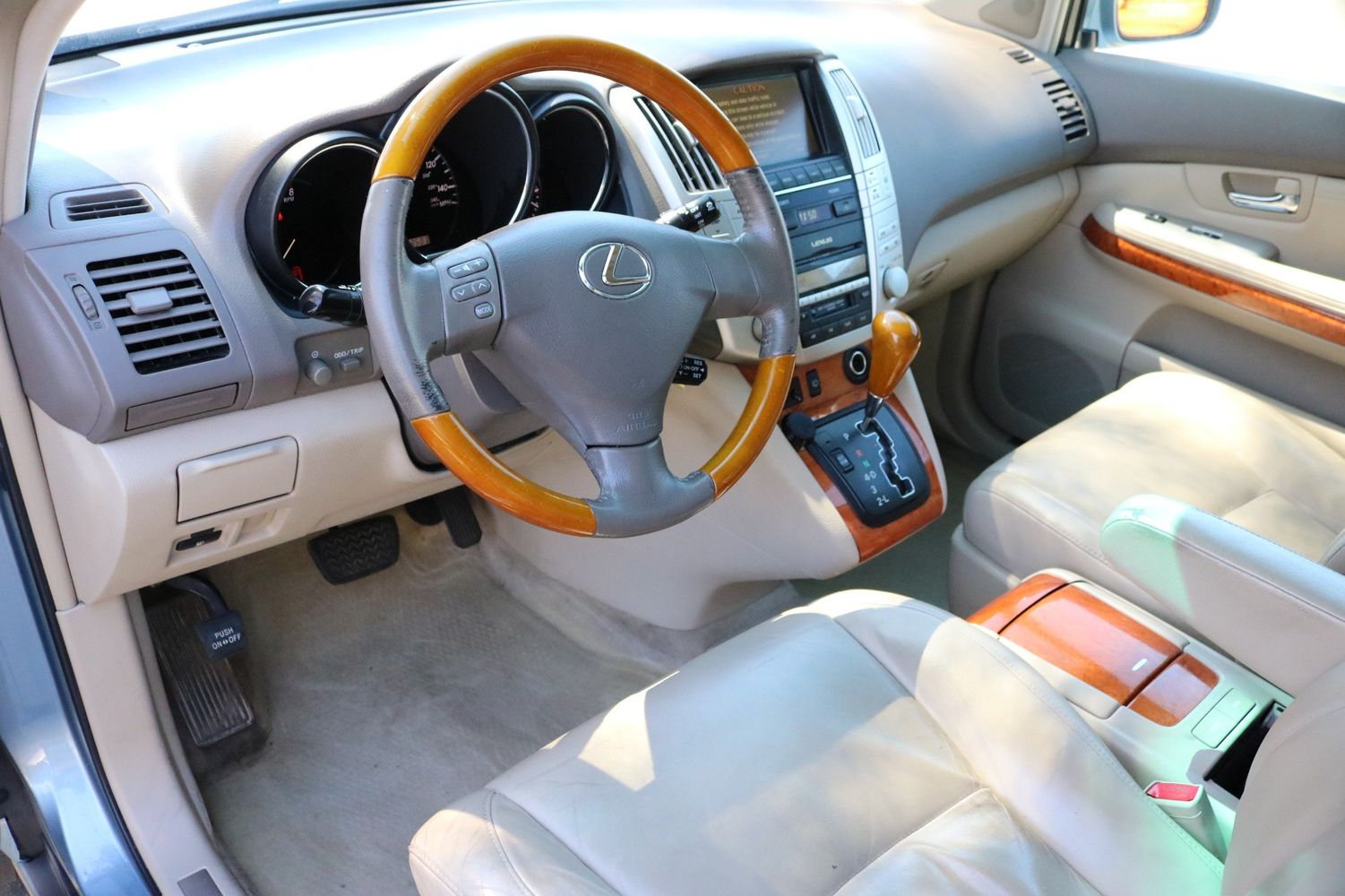 2004 Lexus RX 330 AWD | Victory Motors of Colorado