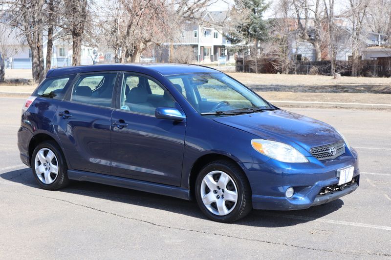 2005 Toyota Matrix Photos