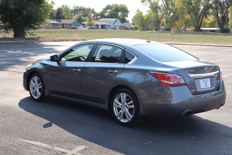 2015 Nissan Altima 3.5 SL | Victory Motors of Colorado