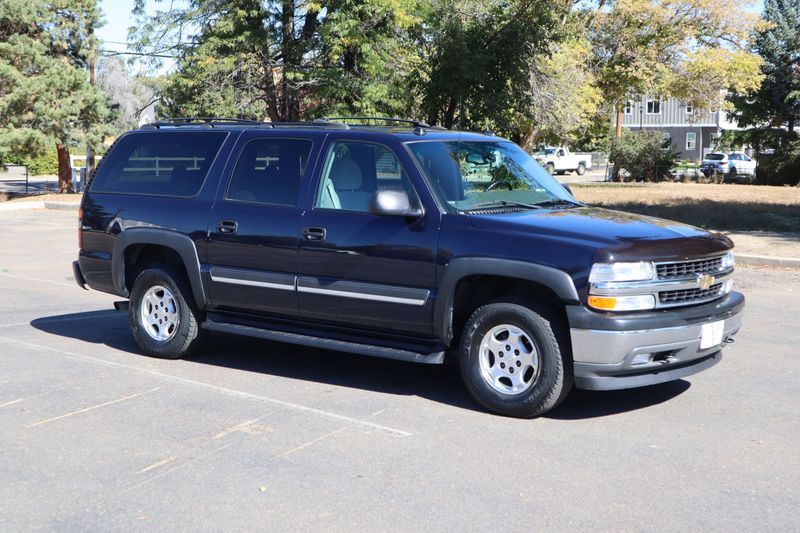 2005 Chevrolet Suburban Photos