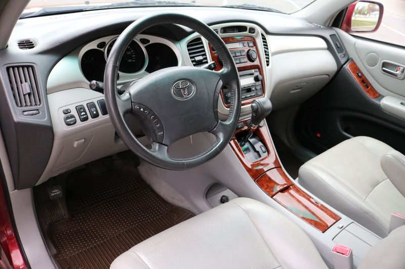 2006 Toyota Highlander Photos