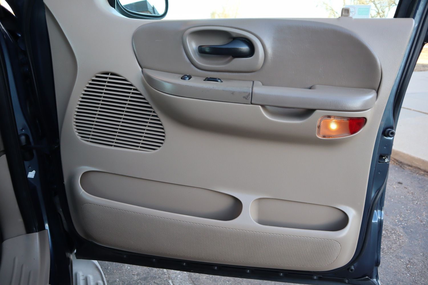 2002 Ford F-150 King Ranch | Victory Motors of Colorado