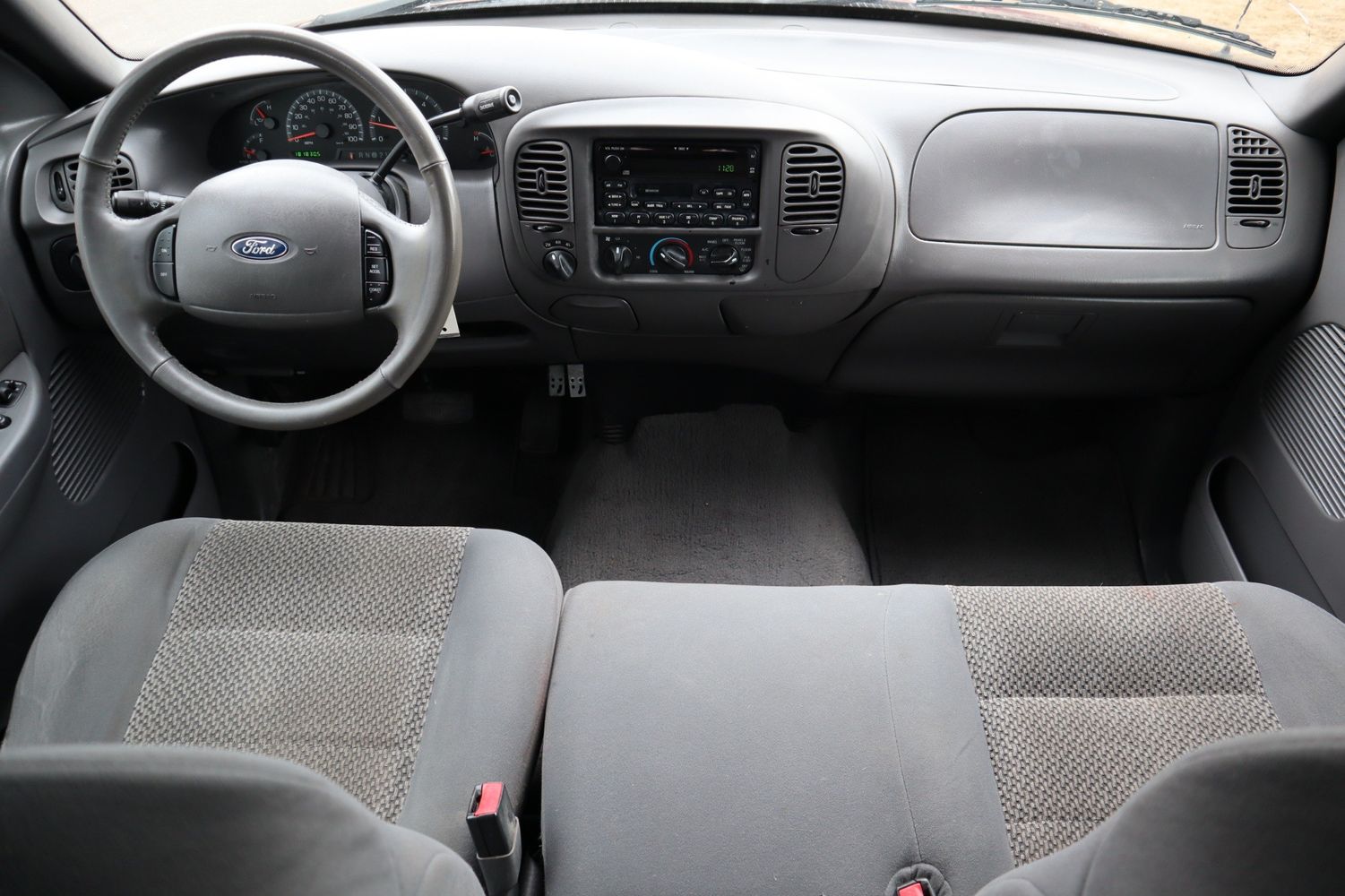 2003 Ford F-150 XLT | Victory Motors of Colorado