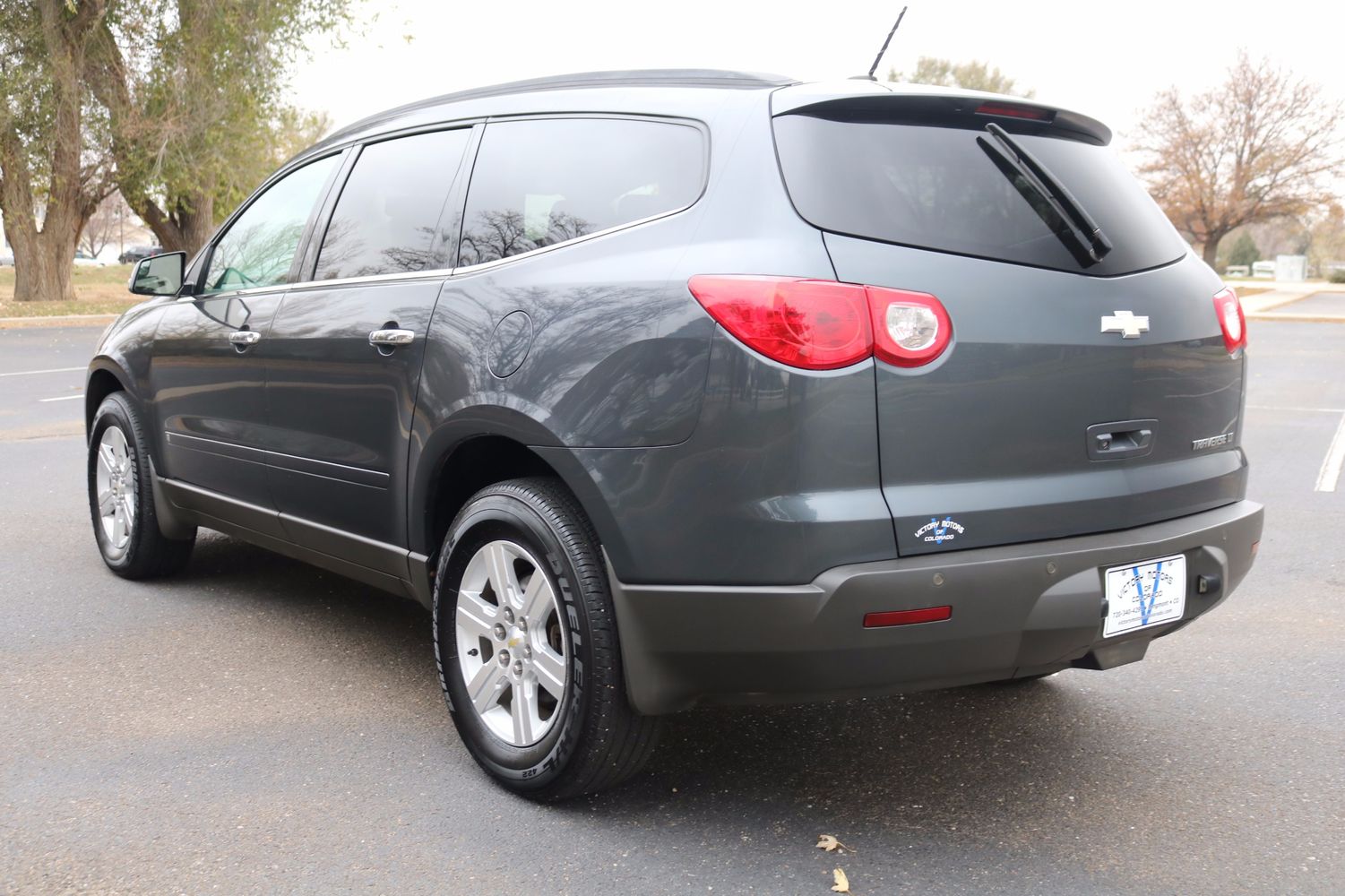 2010 Chevrolet Traverse LT | Victory Motors of Colorado