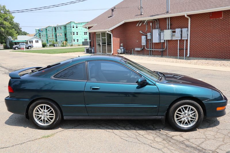 1998 Acura Integra Photos
