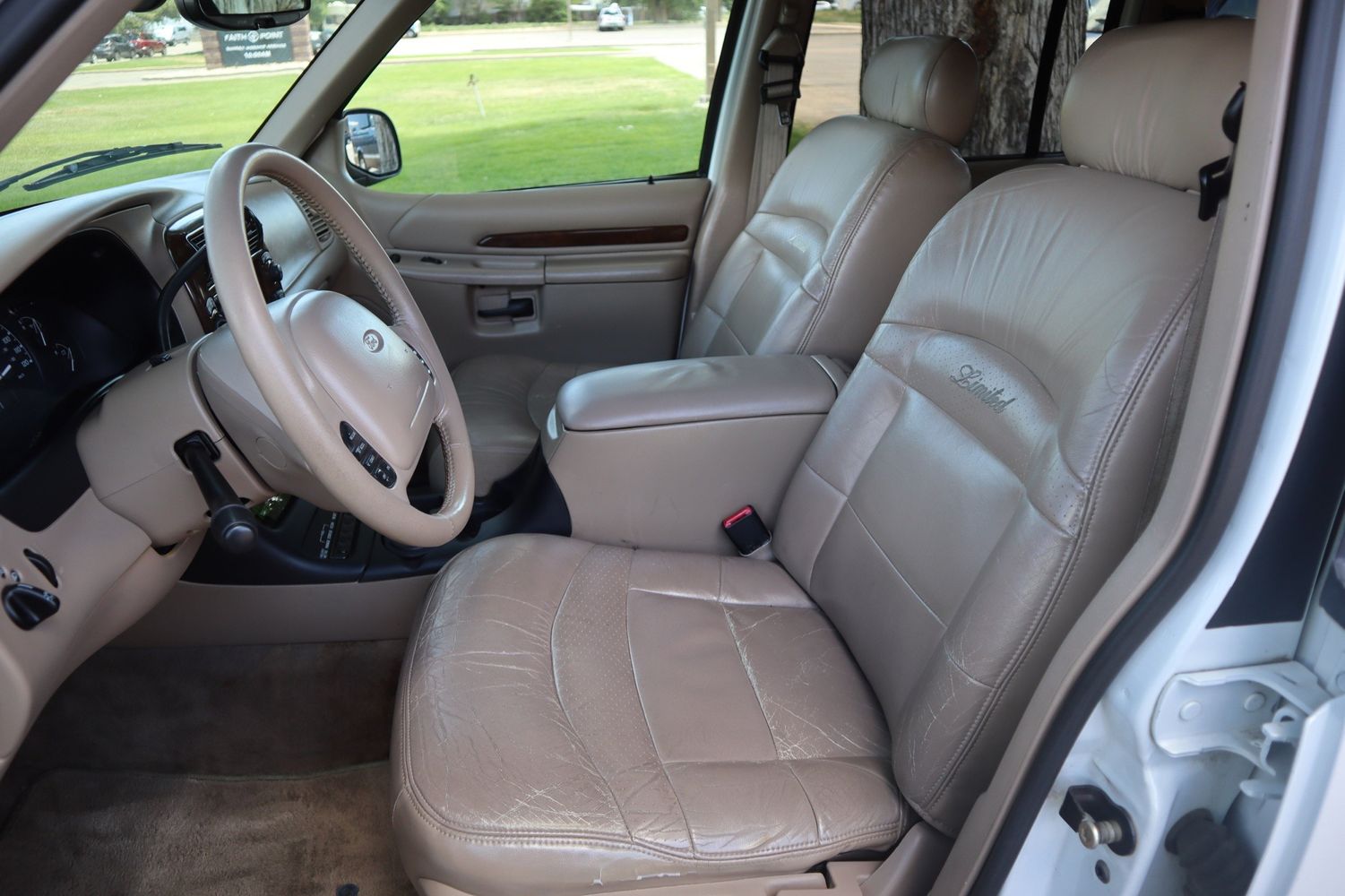 1999 Ford Explorer Limited | Victory Motors of Colorado
