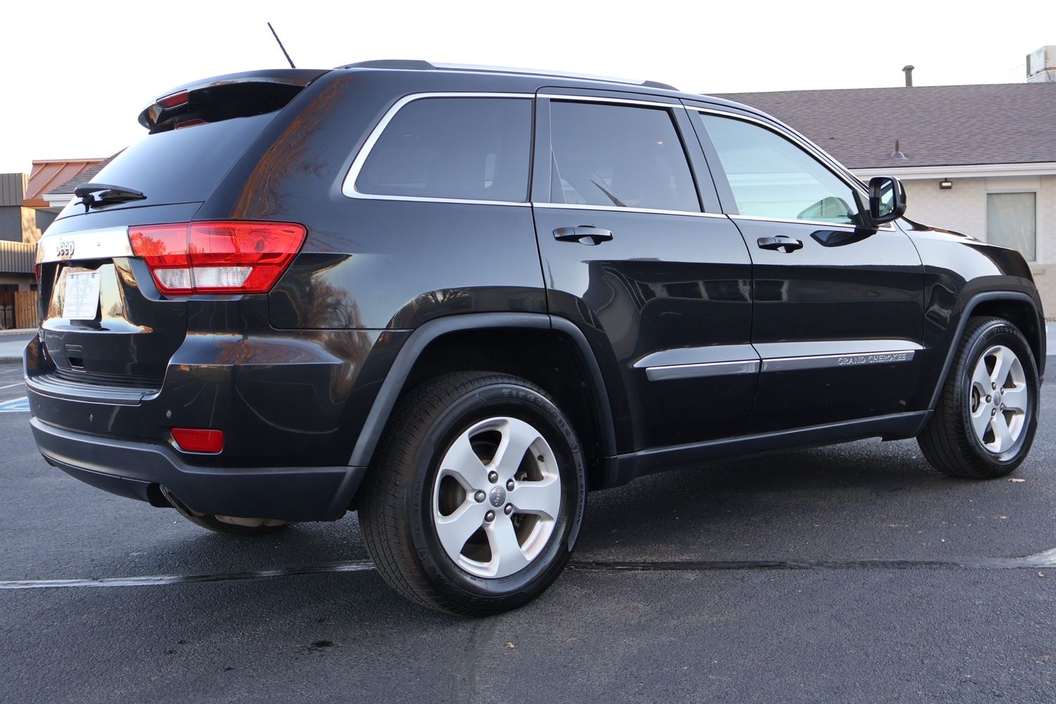 2012 Jeep Grand Cherokee Laredo | Victory Motors of Colorado