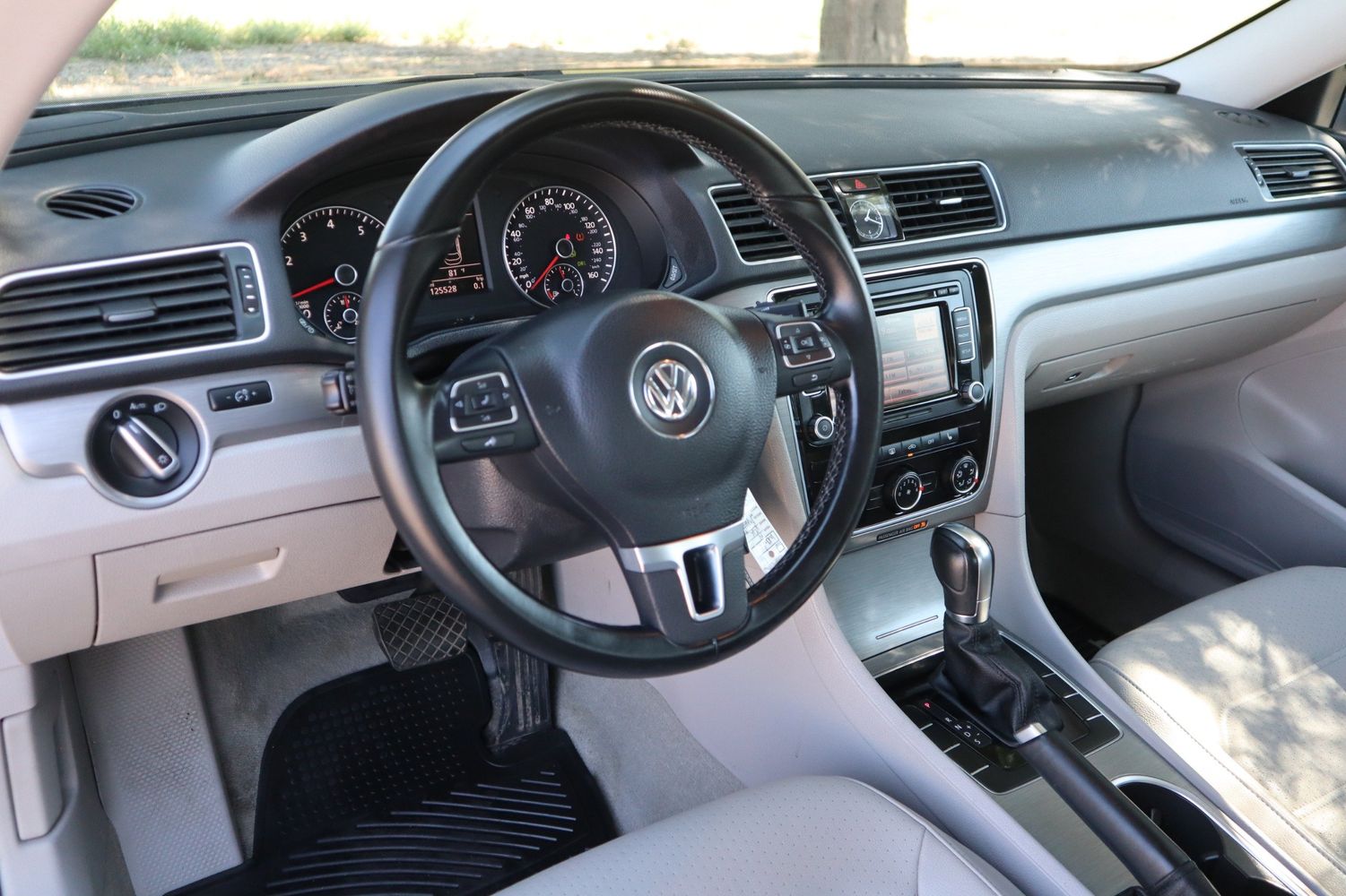 2014 Volkswagen Passat 1.8T SE | Victory Motors of Colorado