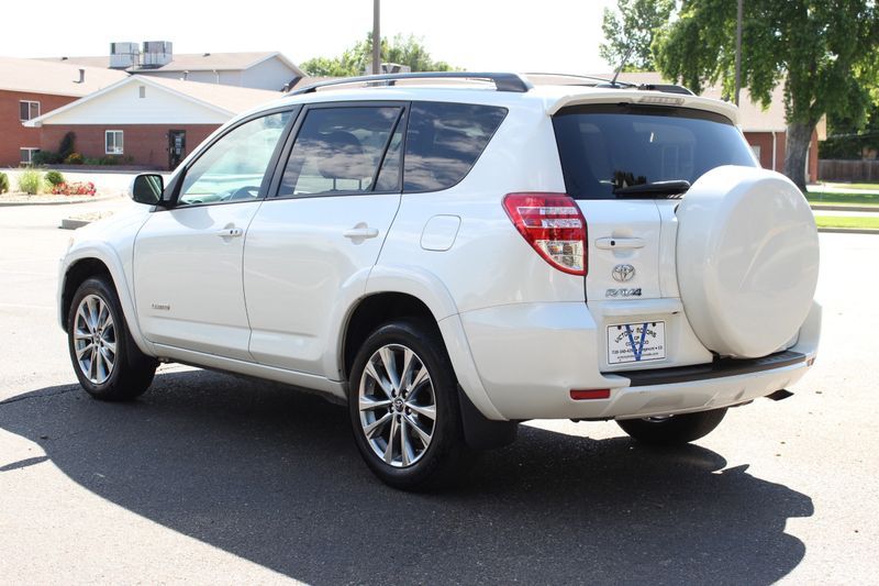 2012 Toyota RAV4 Photos