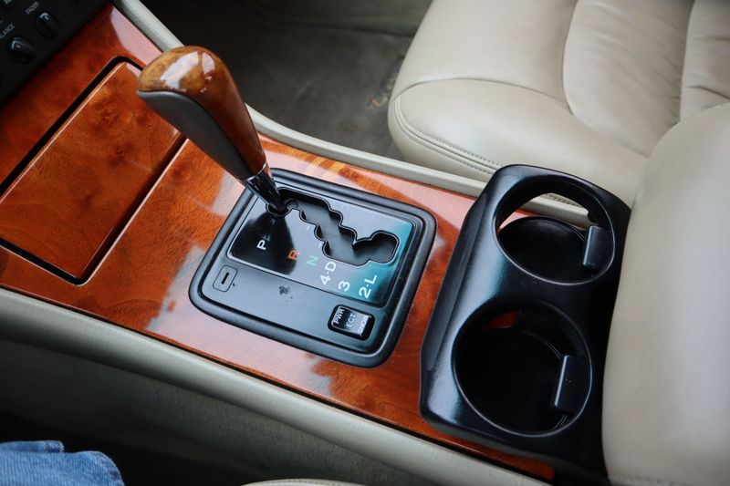 1998 Lexus LS 400 Photos