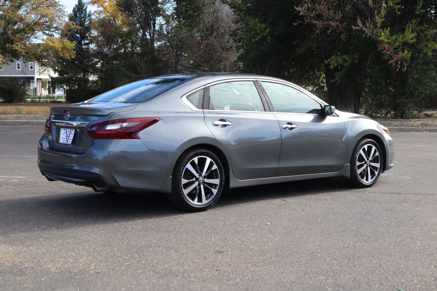 2017 Nissan Altima 2.5 SR | Victory Motors of Colorado