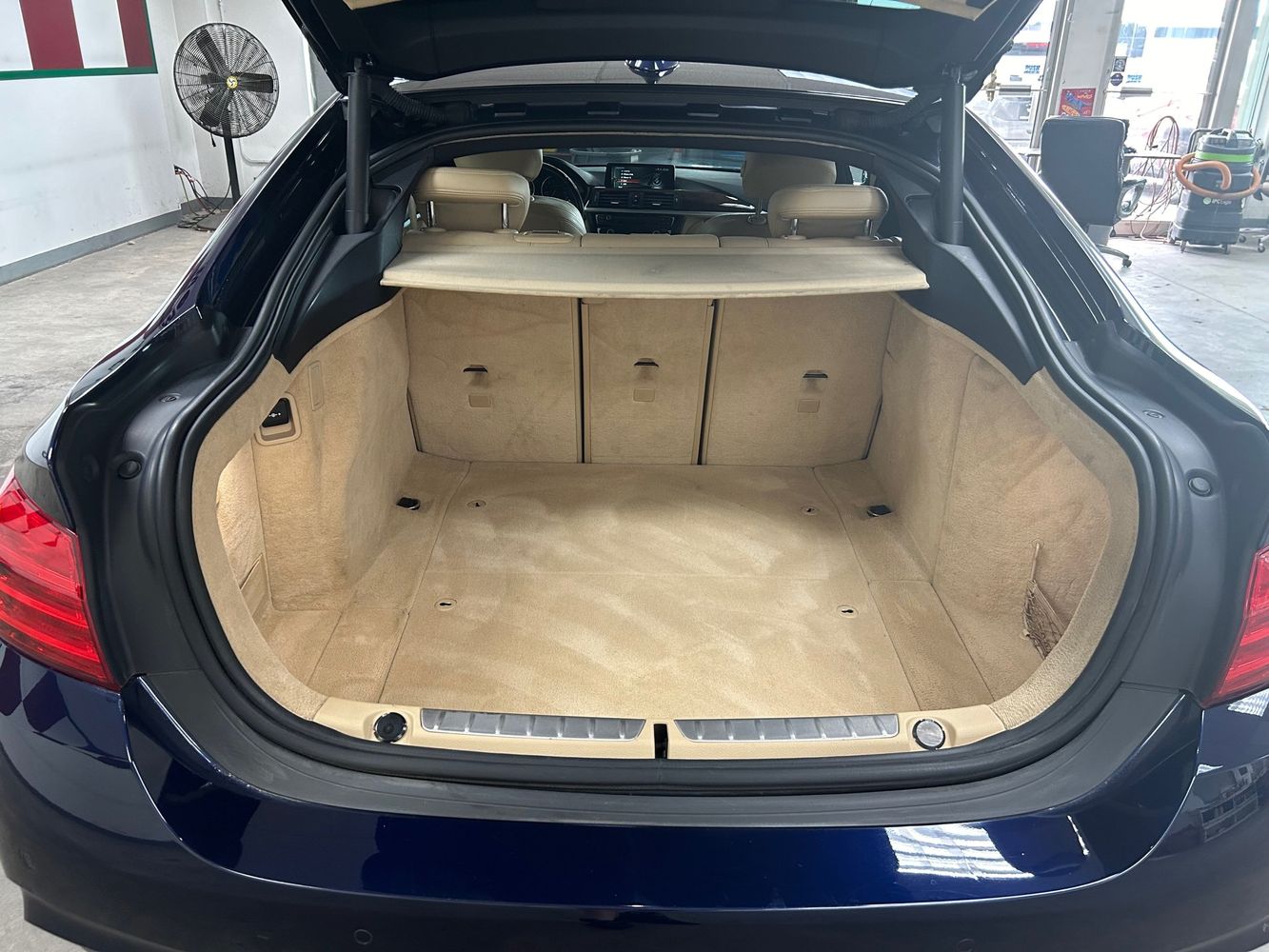 435i Gran Coupe Trunk